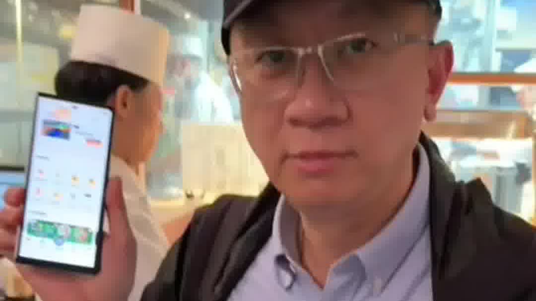 (有片) 專家直擊｜八達通夥日本PayPay推流動支付 方保僑實測：的士餐廳便利店付款暢通無阻 - 財經 - 香港文匯網