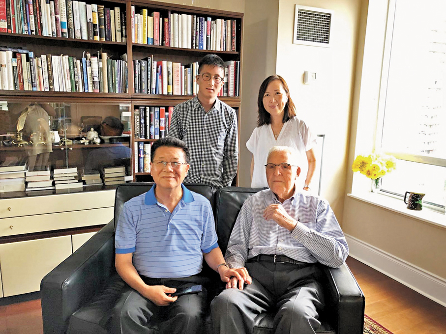 尋訪香港保衛戰老兵 實習計劃連接跨代情誼 - 文匯專題 - 香港文匯網